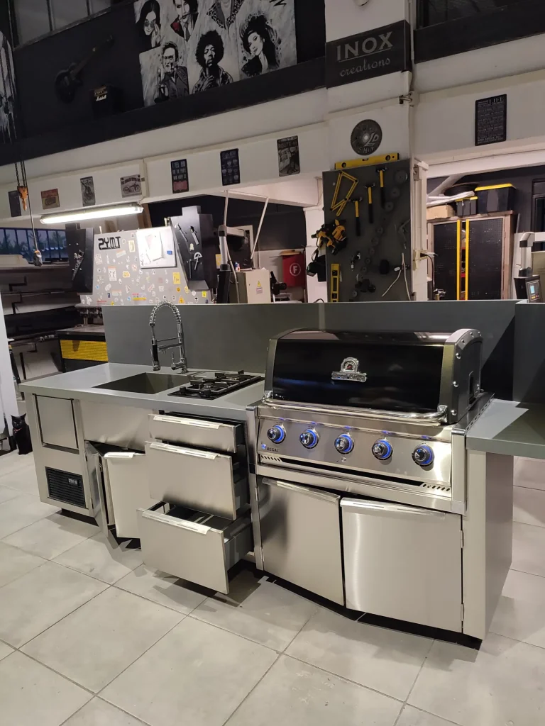 Ανοξείδωτες Κατασκευές Αθήνα – INOX CREATIONS – ΒΙΤΡΙΝΕΣ ΣΥΝΤΗΡΗΤΕΣ ...